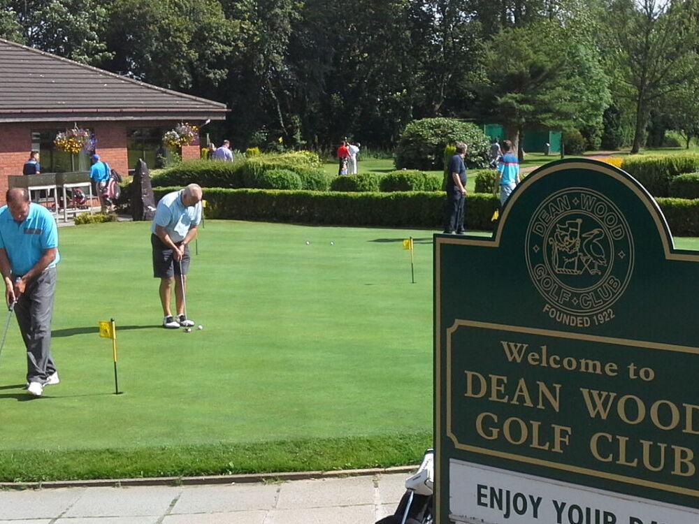 Home :: Dean Wood Golf Club